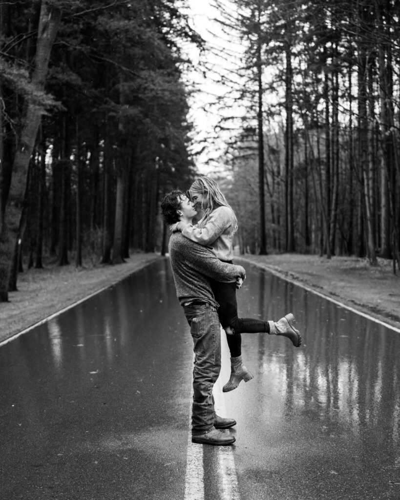 Rainy Day Engagement Session | Letchworth State Park