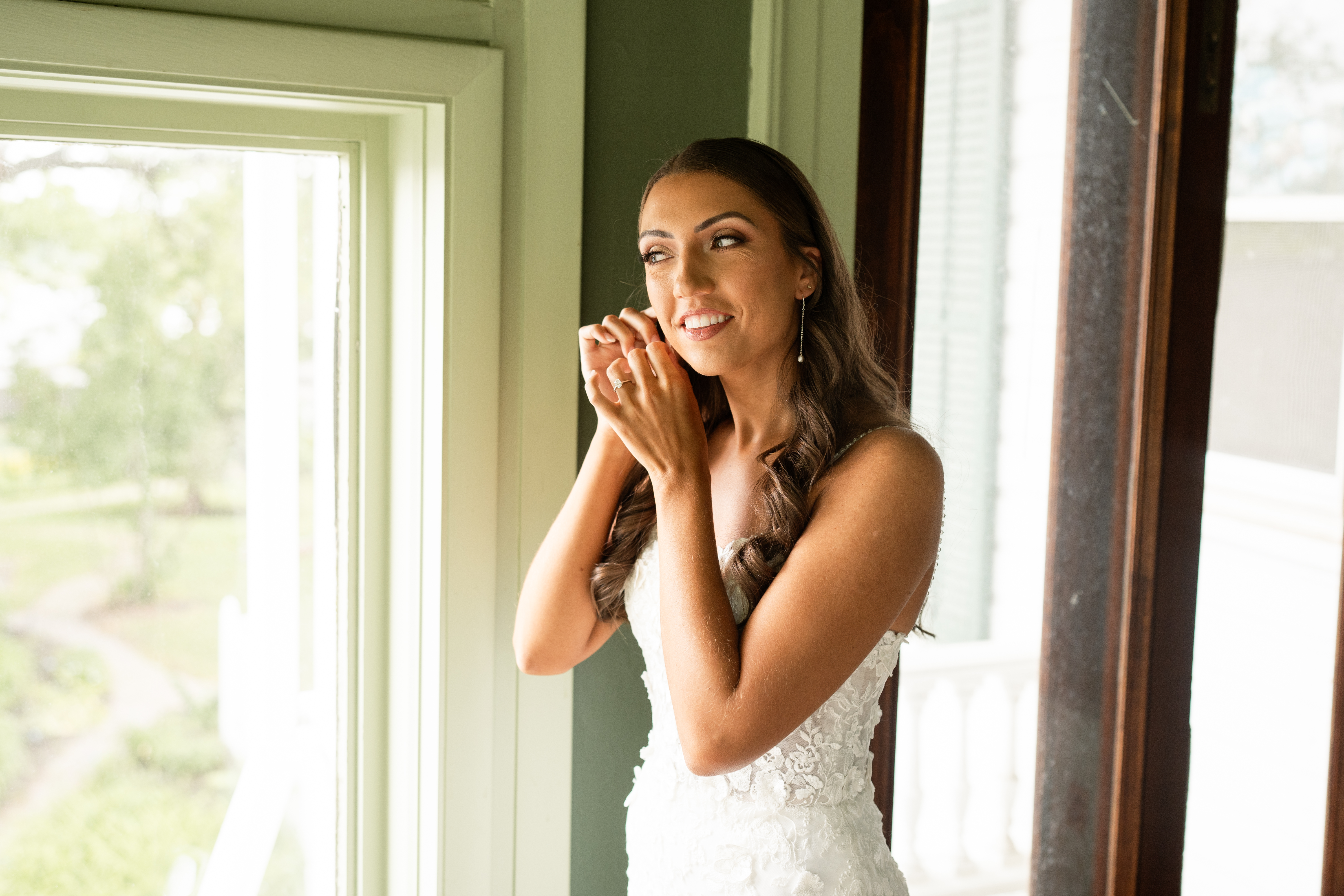 Summer Wedding at Oaks Manor | Tori & Tyler