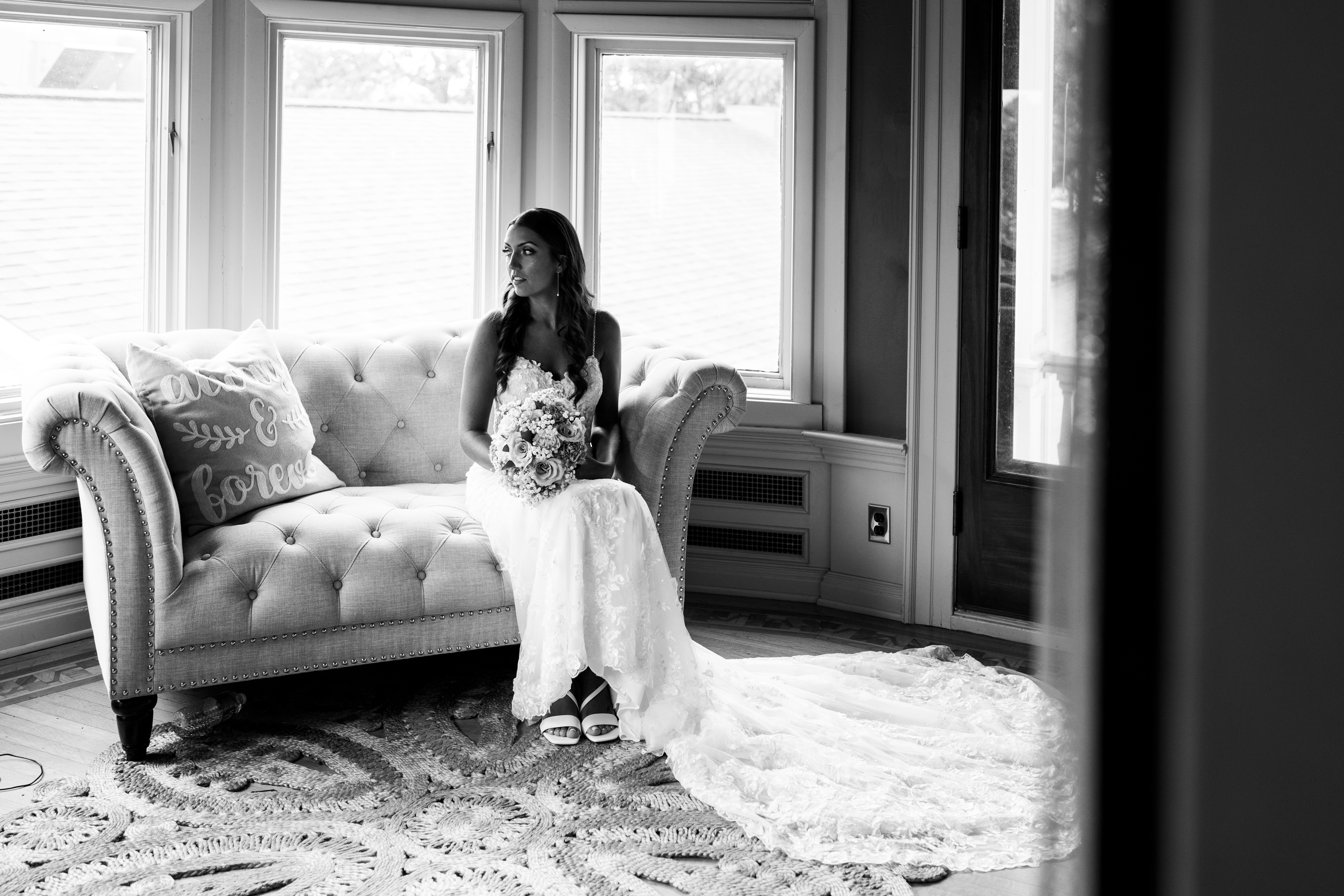 Summer Wedding at Oaks Manor | Tori & Tyler